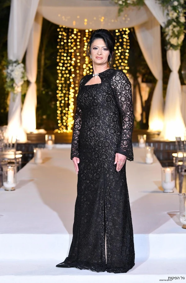 JUST MARIA | החנות של JUST MARIA שמלות ערב ישובי הנגב.